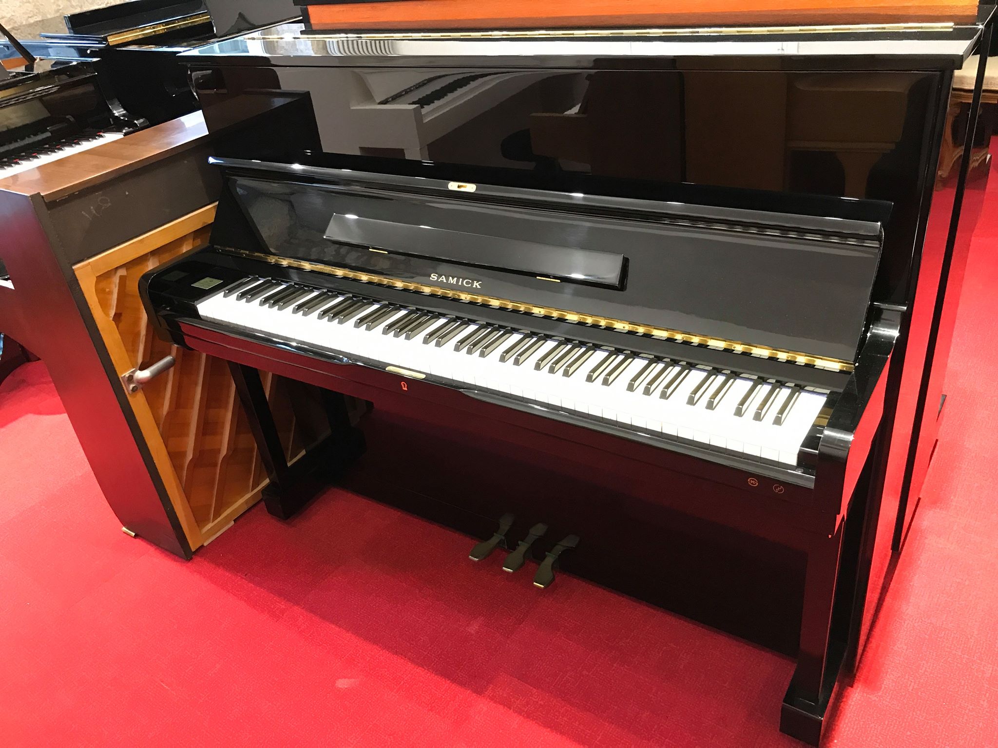 Piano d'occasion Samick SU-118 | Bietry Musique