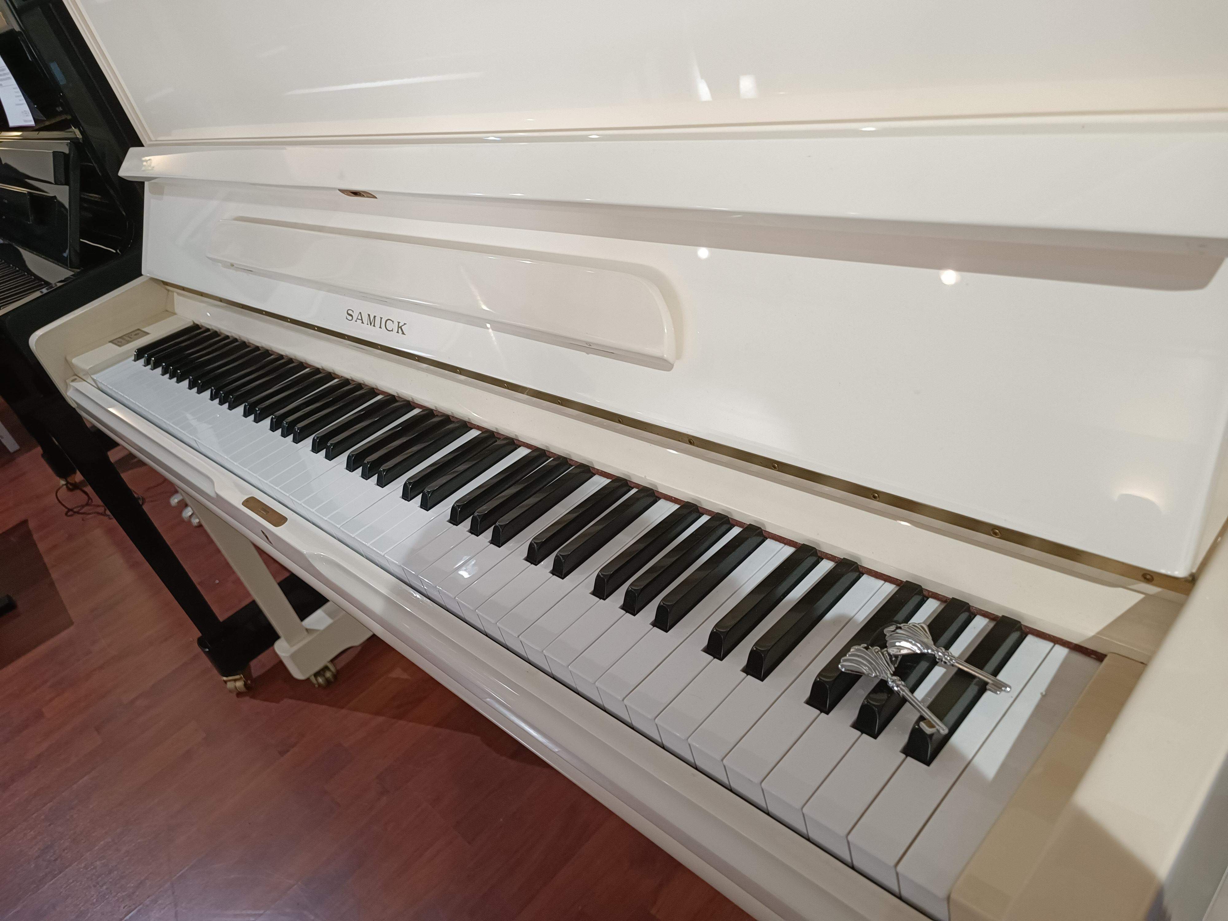 Piano d'occasion Samick SU-118SP | Bietry Musique