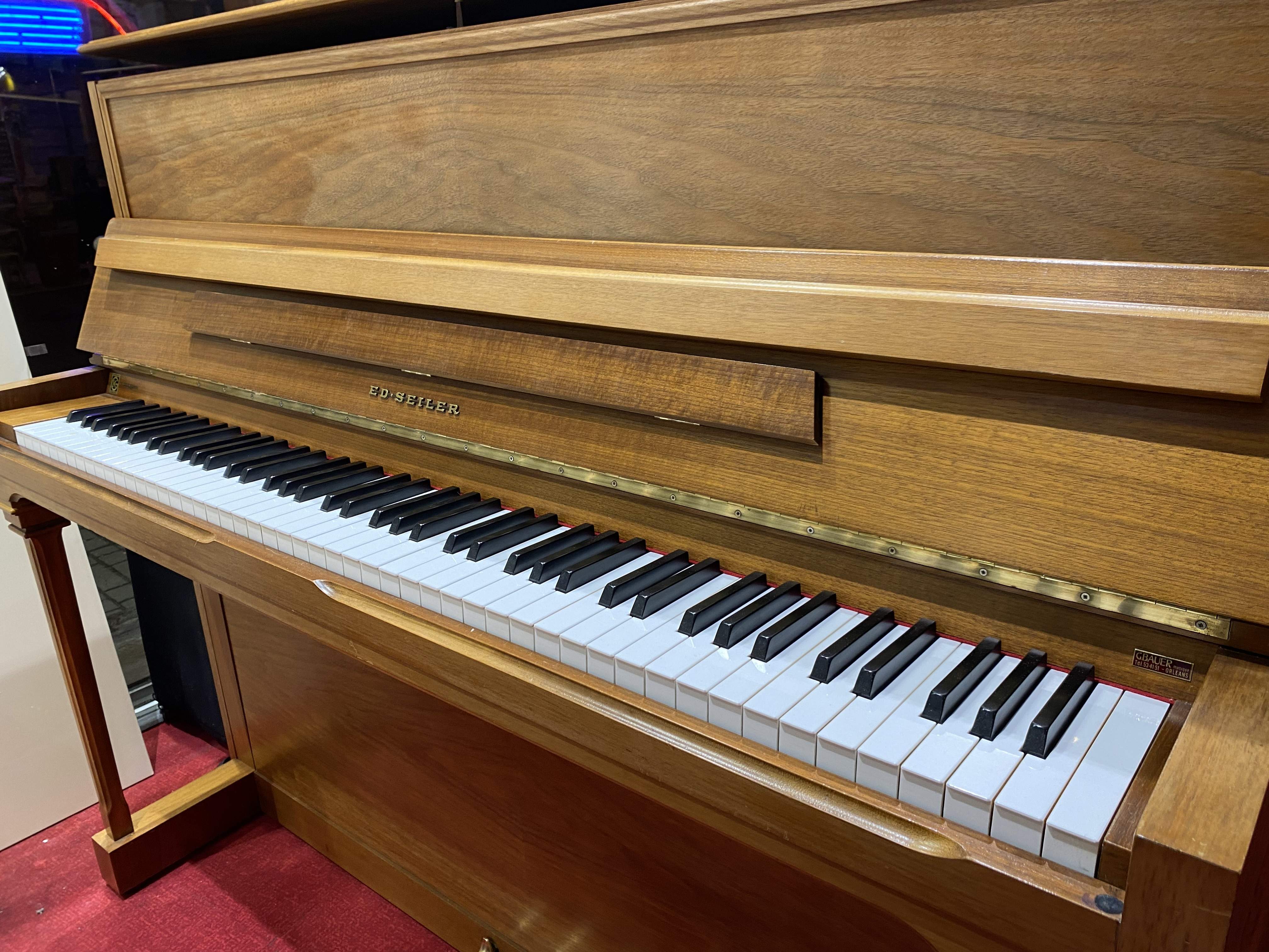 Piano d'occasion Seiler 118 | Bietry Musique