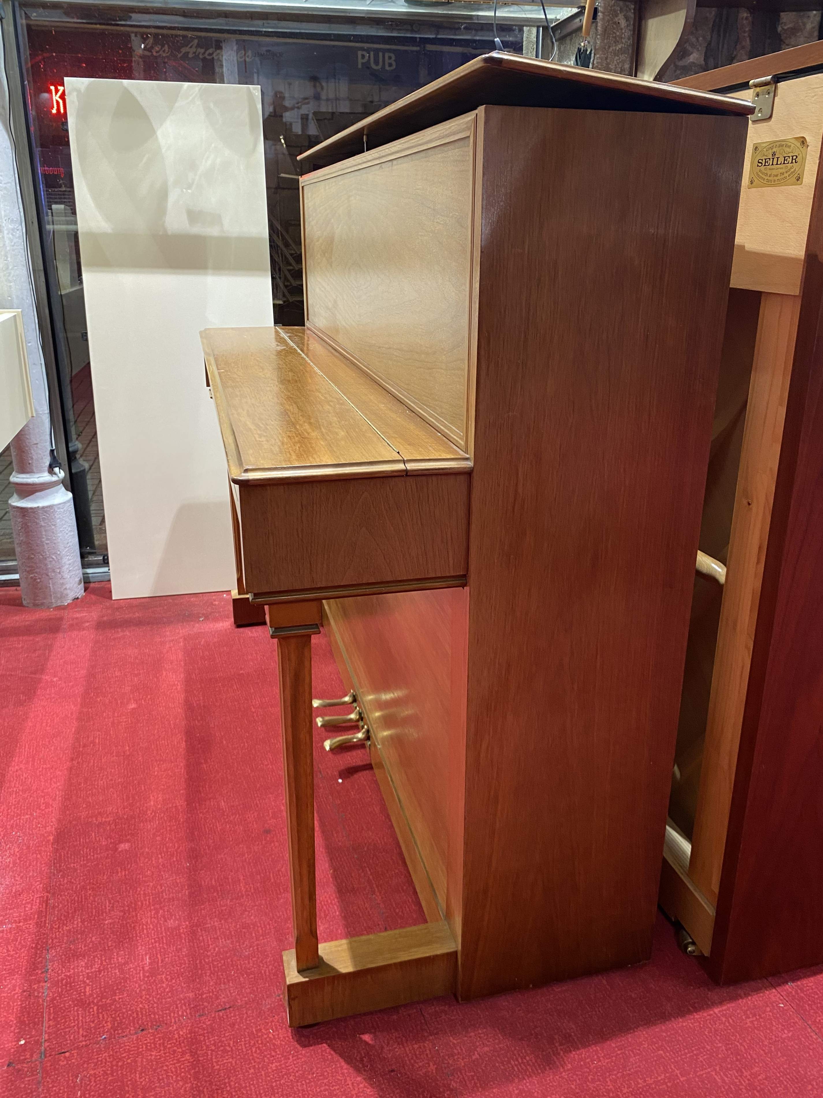 Piano d'occasion Seiler 118 | Bietry Musique