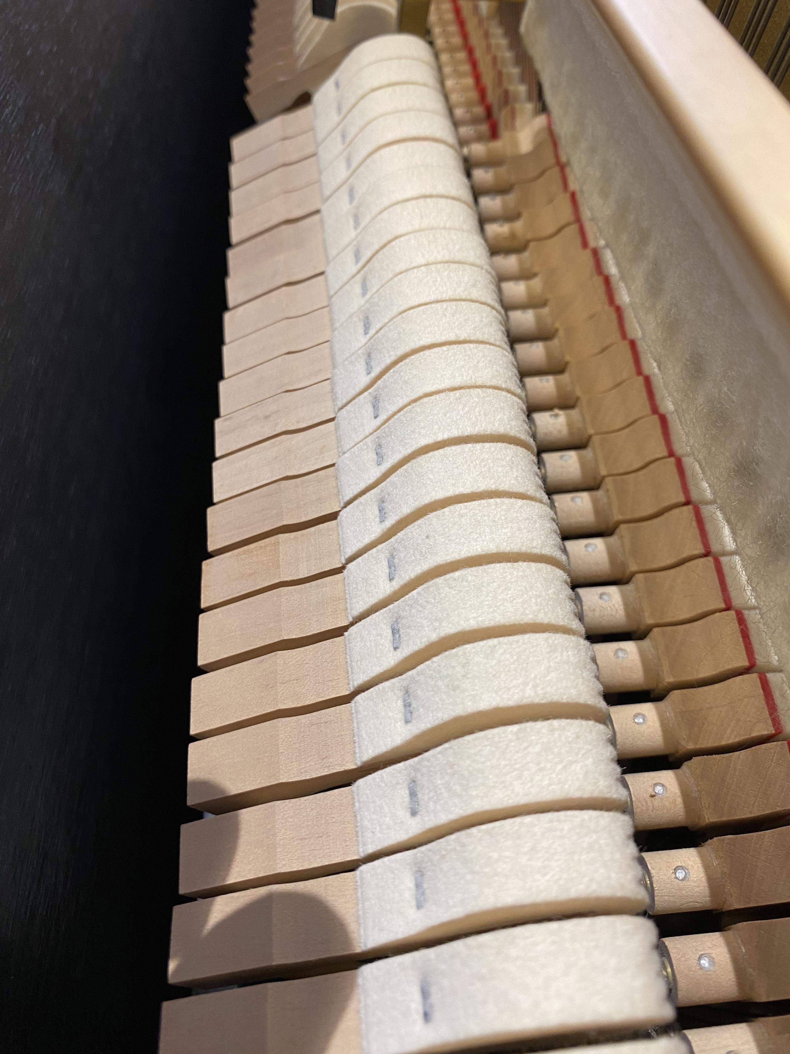 Piano d'occasion Yamaha LU-201C | Bietry Musique